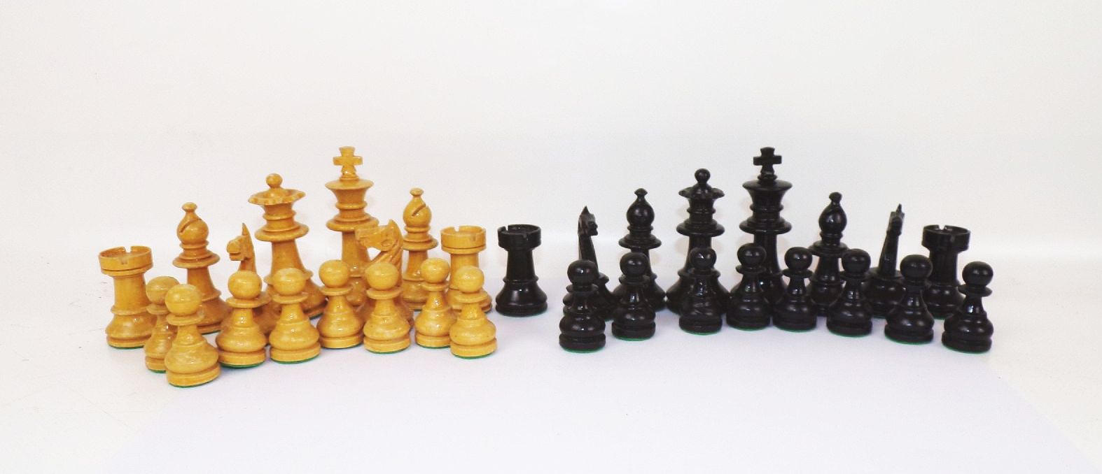 Alte JBN Schachfiguren Schach Holz Figuren | 24929
