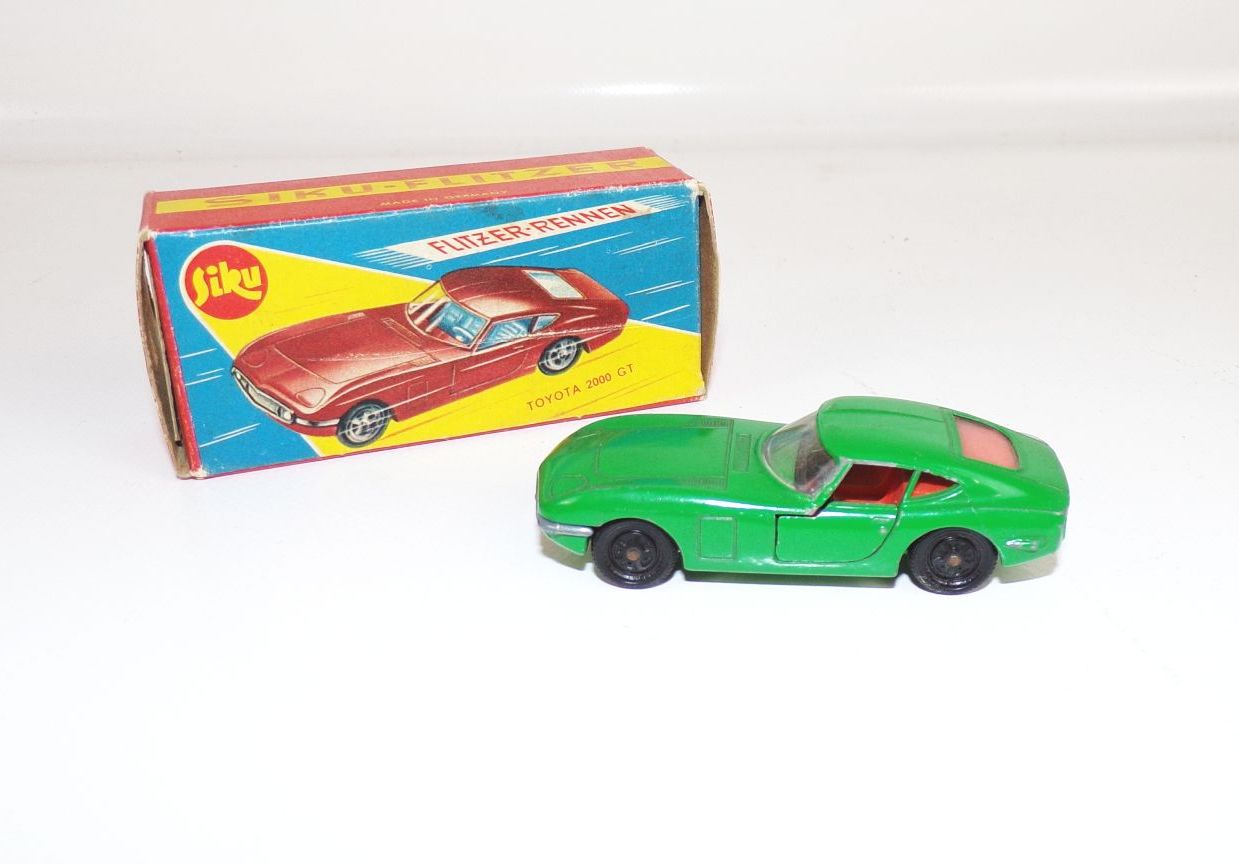 Siku Flitzer Rennen Toyota 2000 GT grün mit Originalkarton | 28388