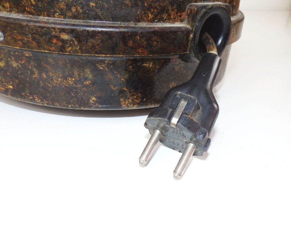 Kabeltrommel Stromfix KWO Bakelit 50er 60er Rund Tragbar Stromstecker ...