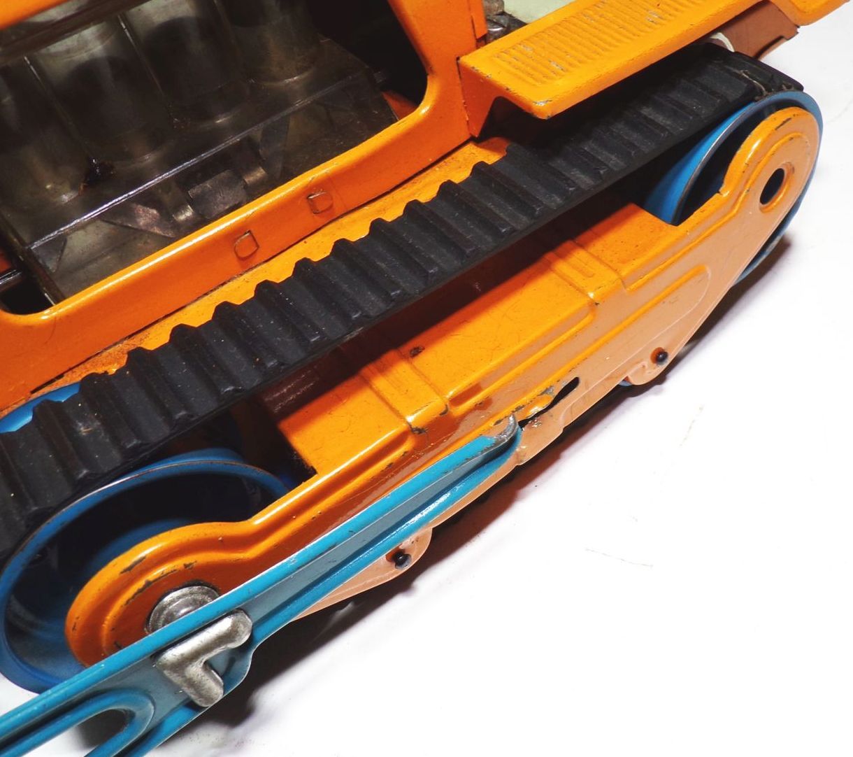 MSB Raupe Raupenschlepper mit Fahrer Orange DDR Spielzeug | 14670